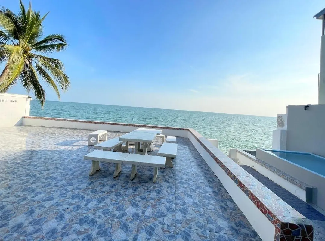 Gao Bee One Beach Club - 