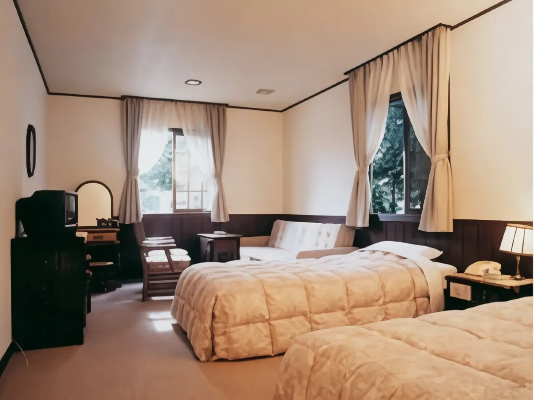 Pension Totem Pole - Japan