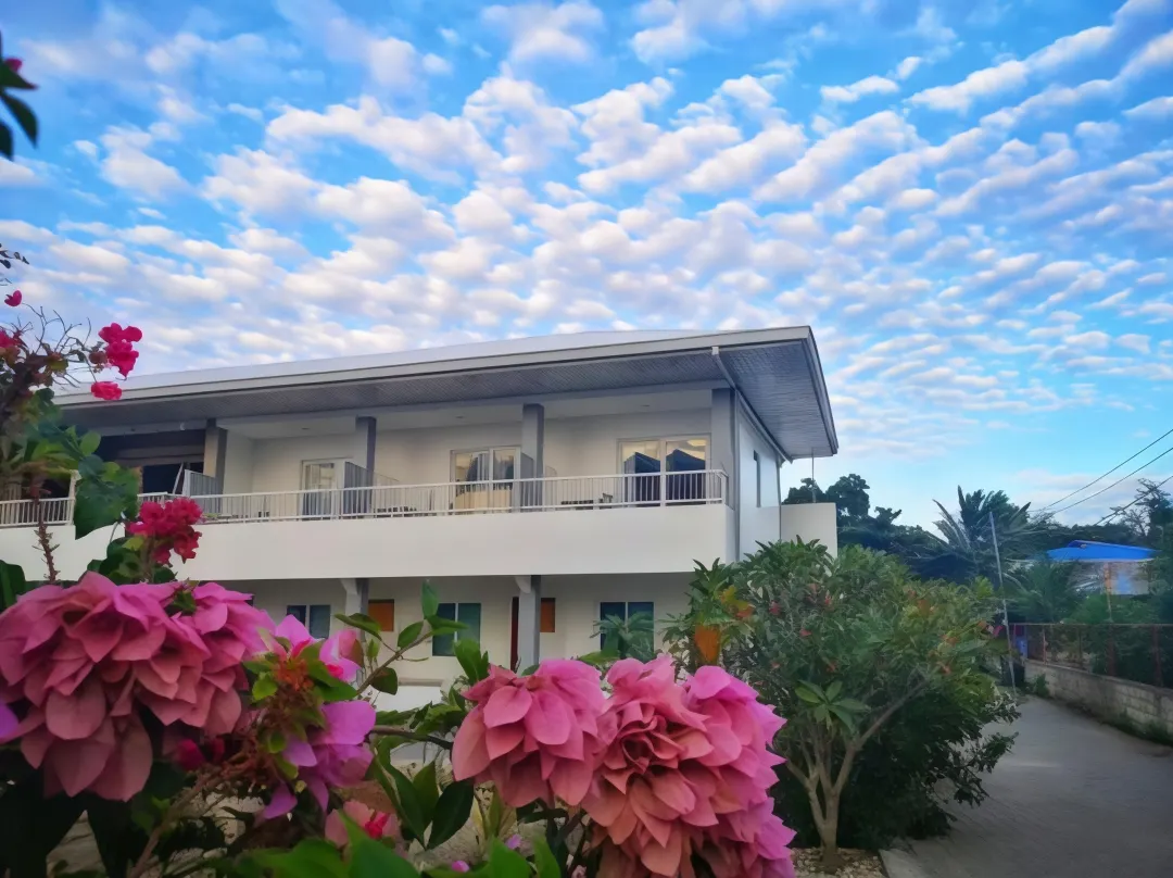 Beyond Island - Moalboal