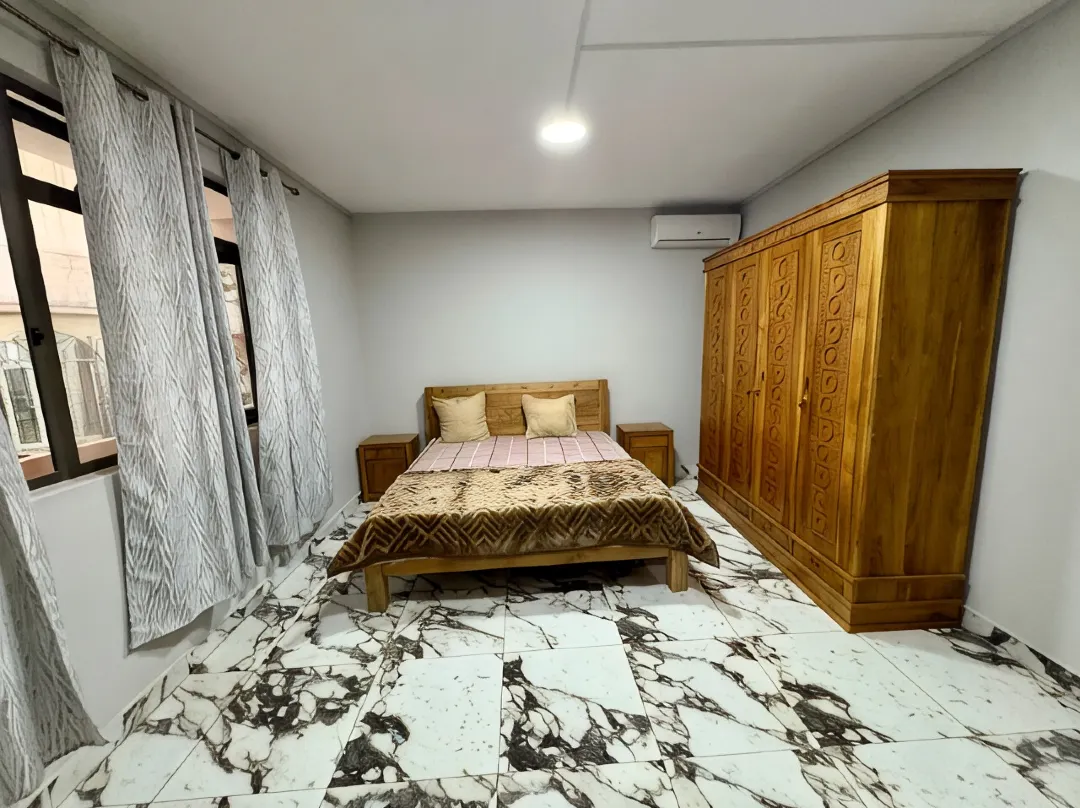 Luxurious Teak Furnished City Apartment W/ Pool - Mauritius