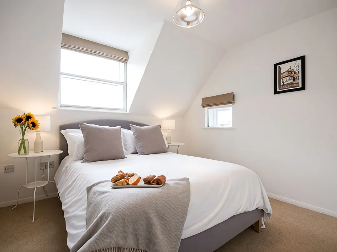 Luxurious & Modern Home - Oxford