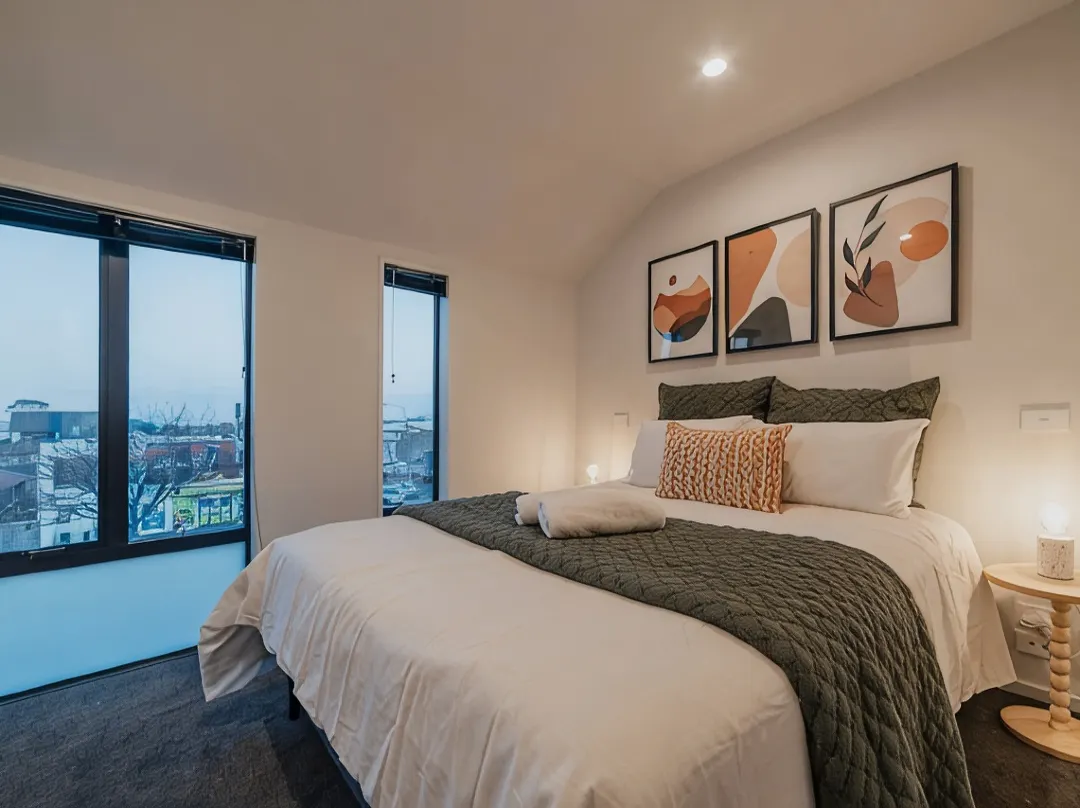 Triple Treat On Fitzgerald - Your 3-br Getaway - Christchurch