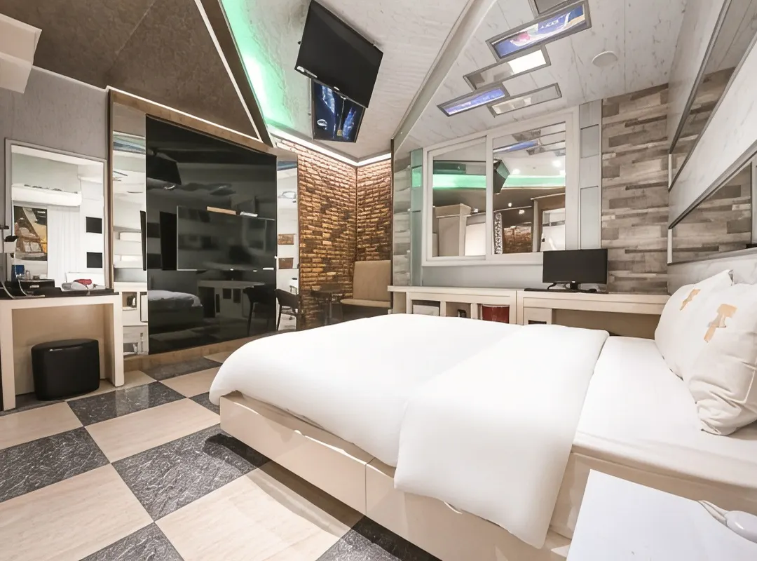 Gwangju Hanam T - Gwangju