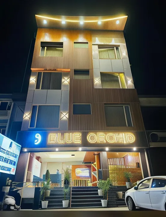 Hotel Blue Orchid - Zirakpur