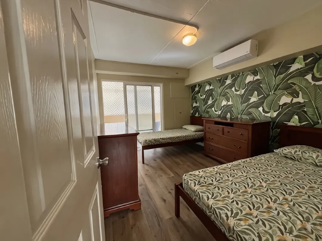 Waikiki Beachside Hostel - O‘ahu, HI