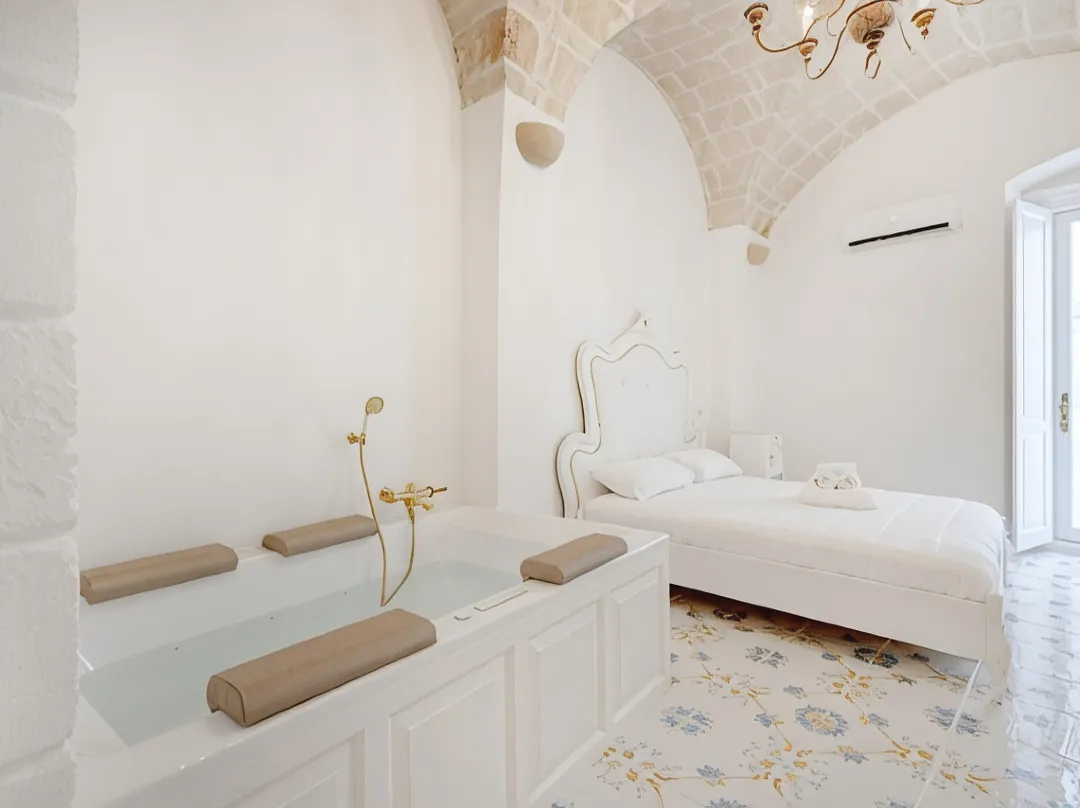 Marchesa - 2 Bedrooms, Terrace & Bath Tub In Center - Monopoli