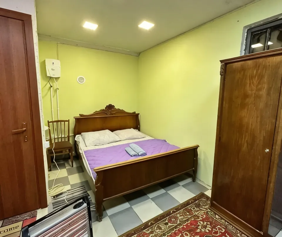 Vahe's Family Guest House Front - エレバン