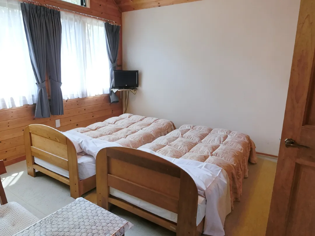 Log Pension Pepe Rosso - Nasu