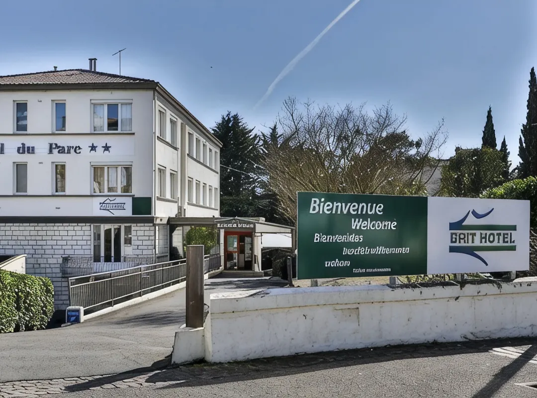 Brit Hôtel Du Parc Niort Centre - Parking Gratuit - Deux-Sèvres