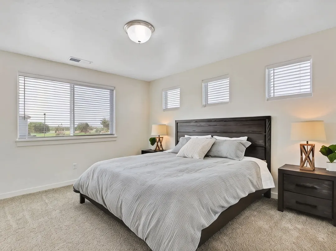 Charming Centrally Located Treasure Valley Custom - Nampa