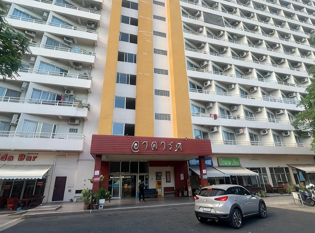 Pattaya Jomtien Vitala Luxury Golden Style Hotel Apartment - Pattaya City