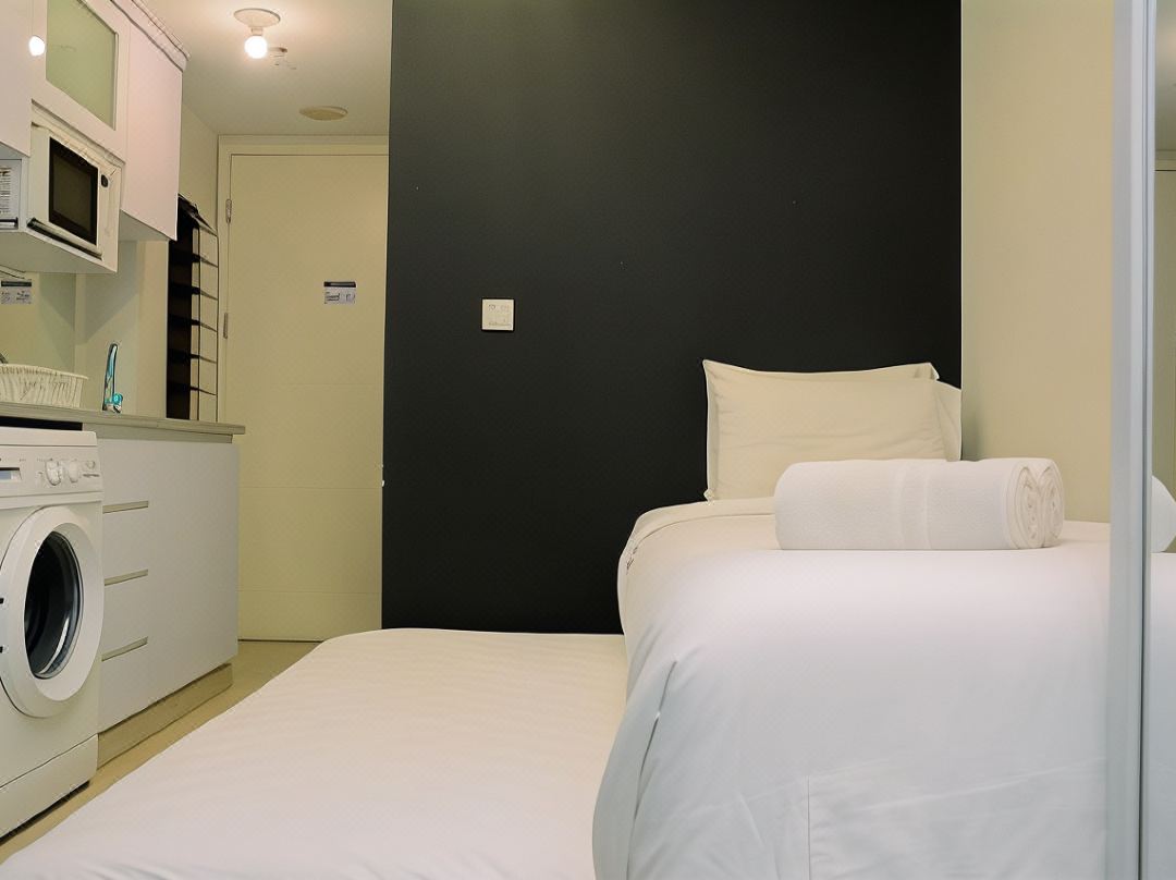 Modern And Full Parquette @ Studio Springlake Summarecon Apartment - Bekasi