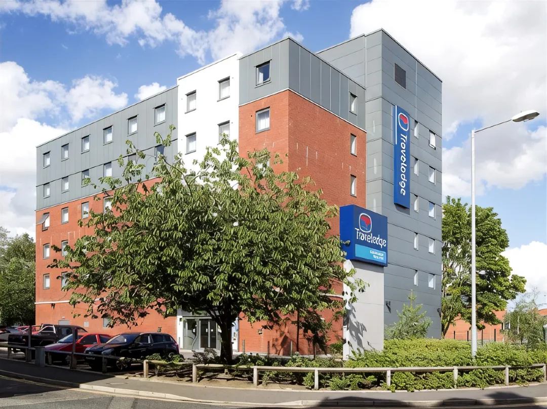 Travelodge Bolton Central River Street Hotel - Bolton