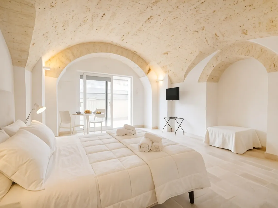 Palazzo Della Torre 002 - Historical Modern Stay - Bari