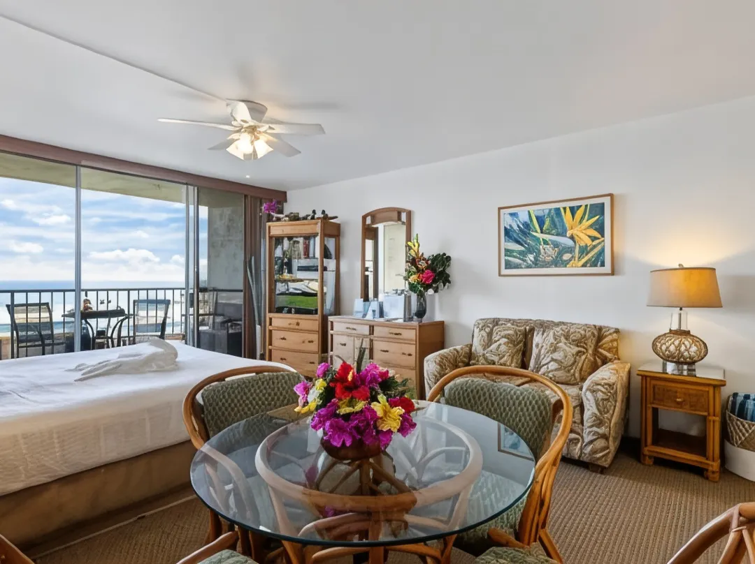 Modern Kitchen And Beachfront Amenities - Stunning Ocean View Haven - Maui