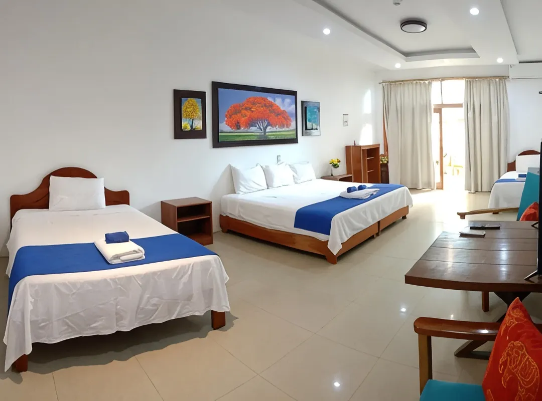 Isabela Hotel Loja - Puerto Villamil
