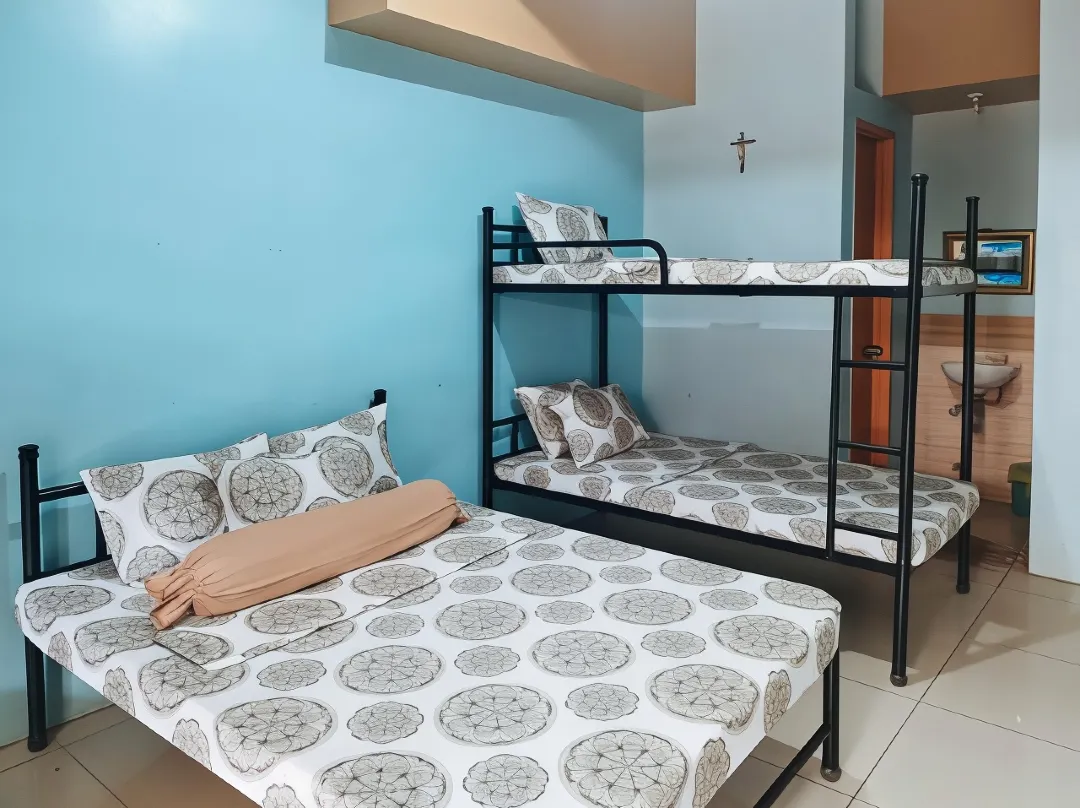 Cm Apartelle Iloilo International Airportby Reddoorz - Malabon