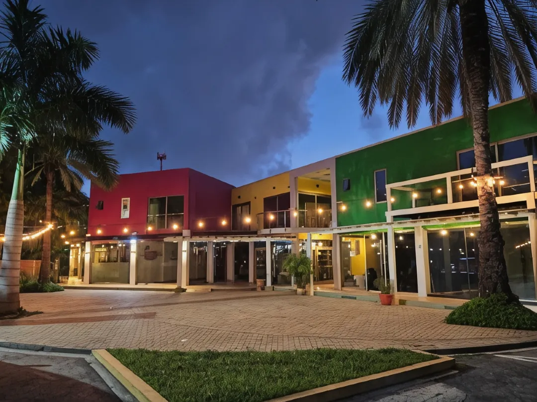 Quints Travelers Inn - Caribbean
