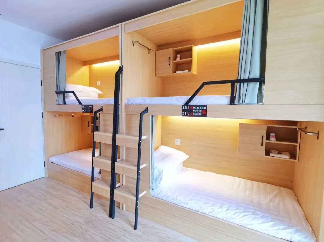 Luomeng Universal Hostel - Ningbo