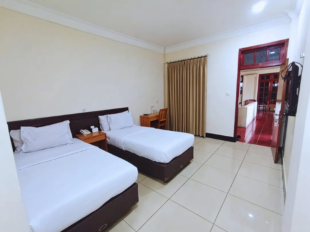 Aurora Hotel Kartini - Cirebon