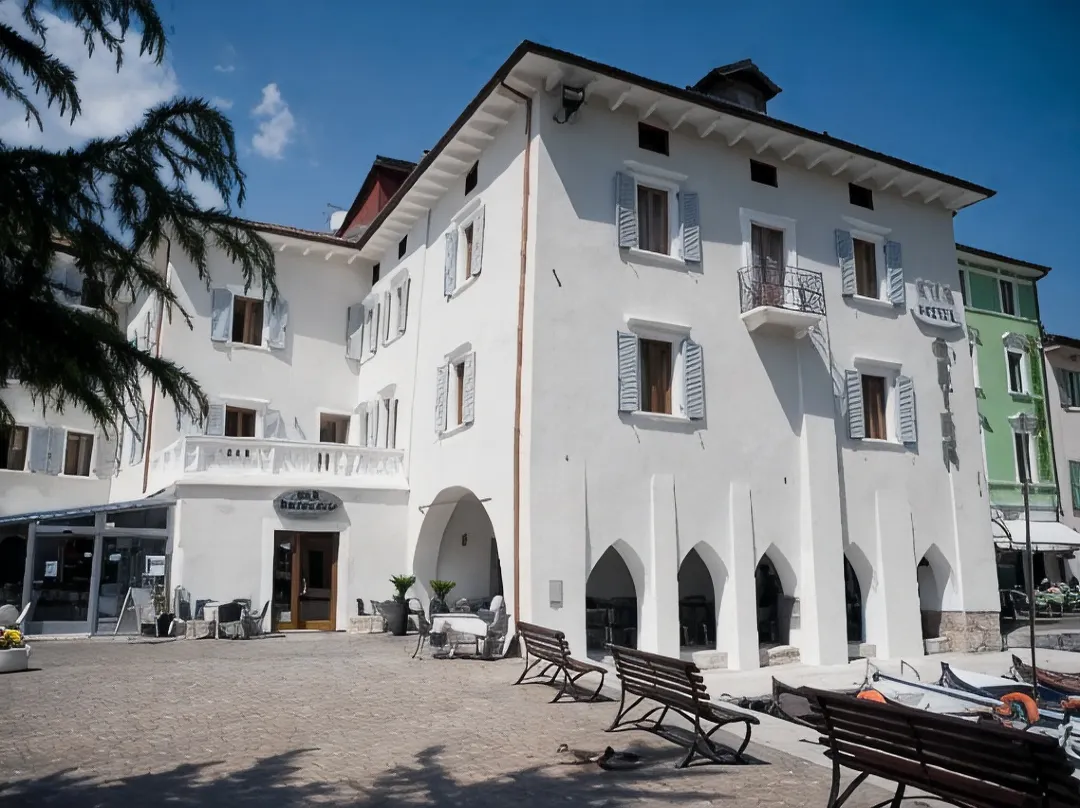 Hotel Geier - Nago–Torbole