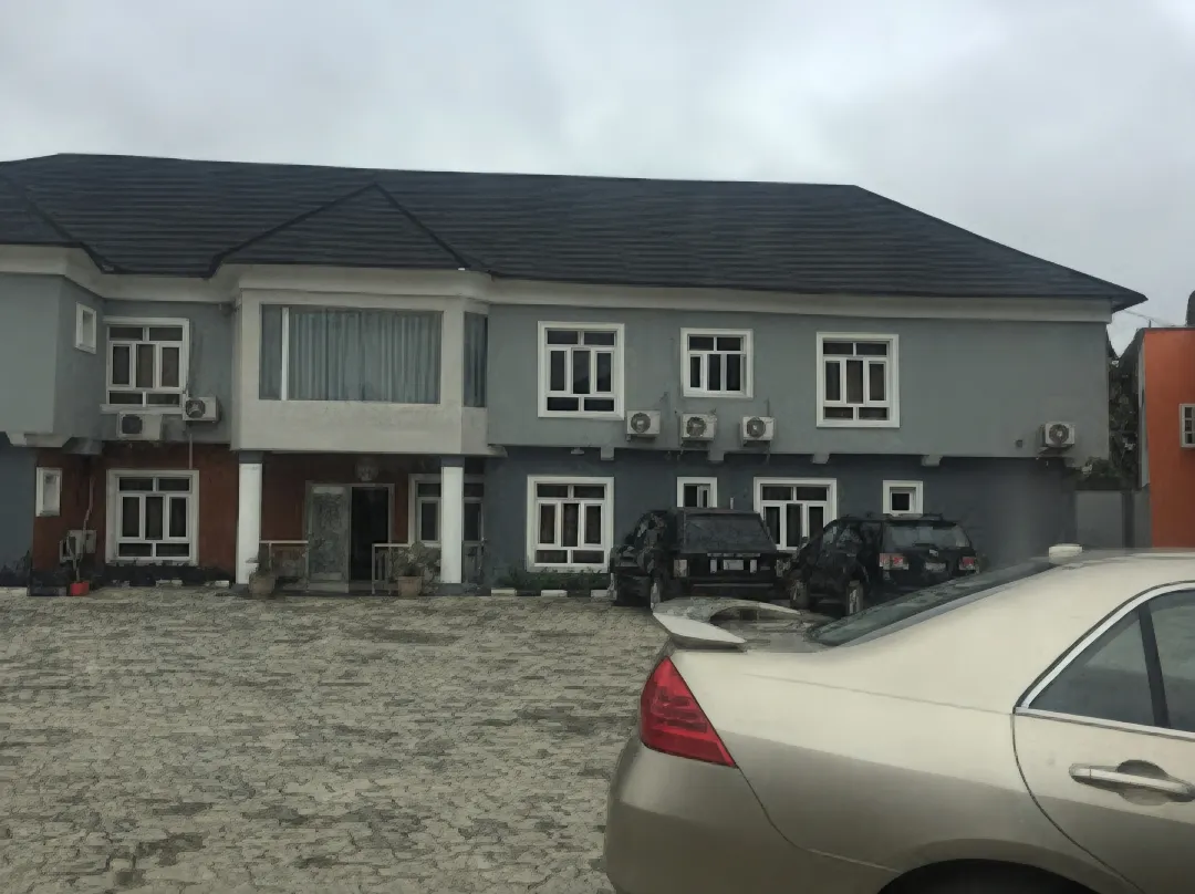 Nest Spa And Suites - Standard Executive - Ibadan