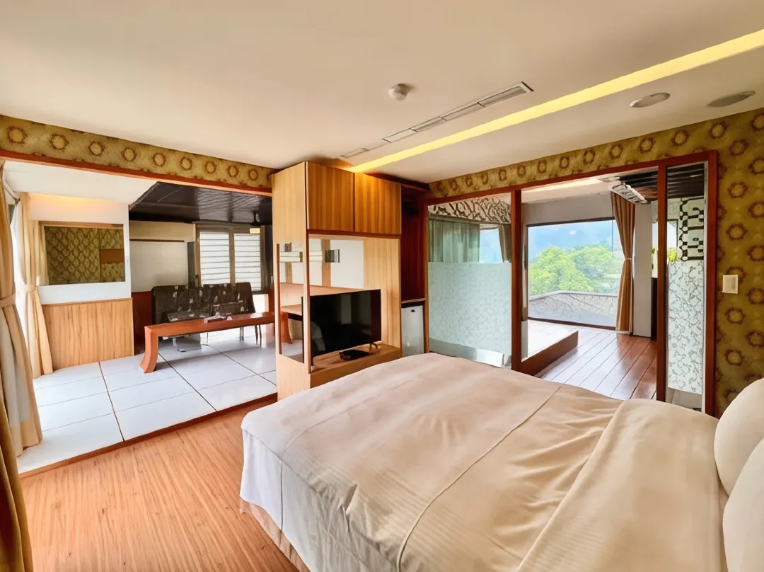 Wulai Sunglyu Hot Spring Resort - Wulai District