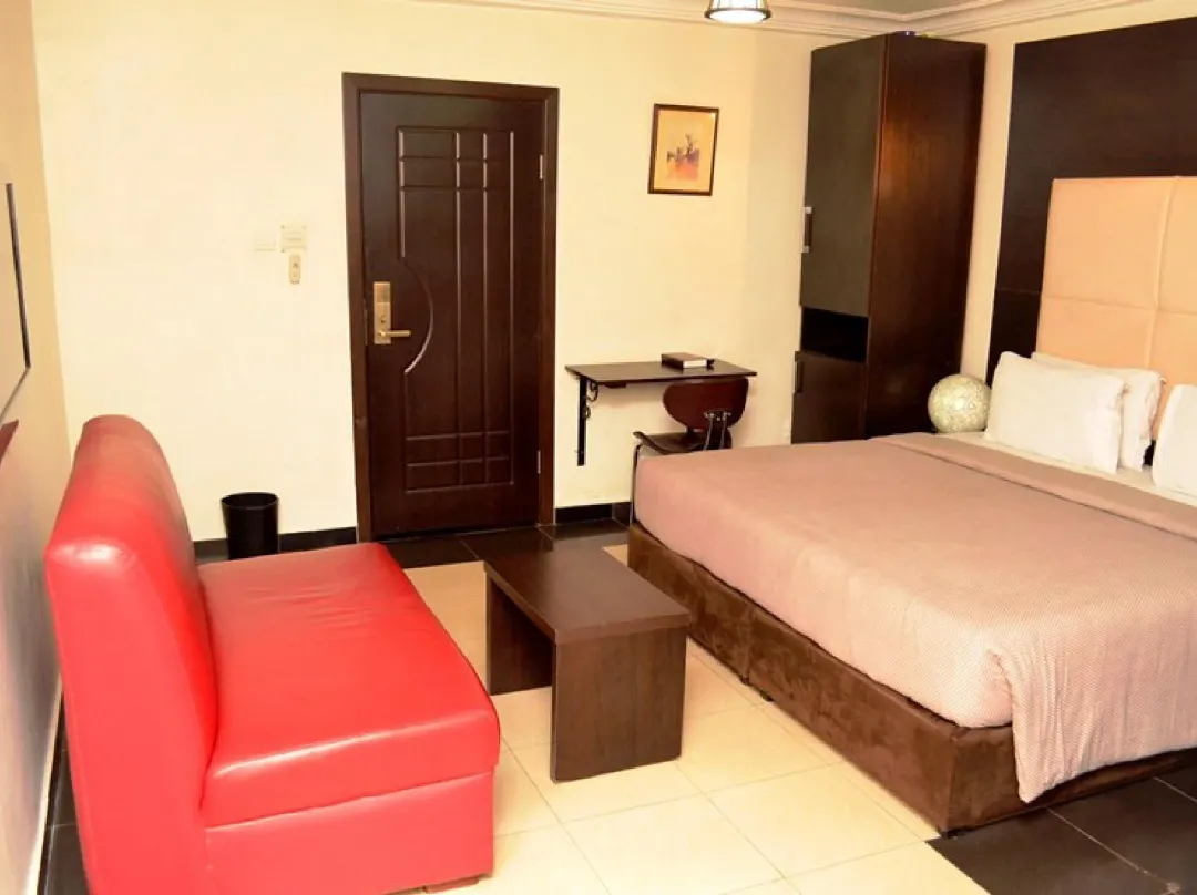 Prince Of Anthony 1960 Hotel - Lagos, Nigeria