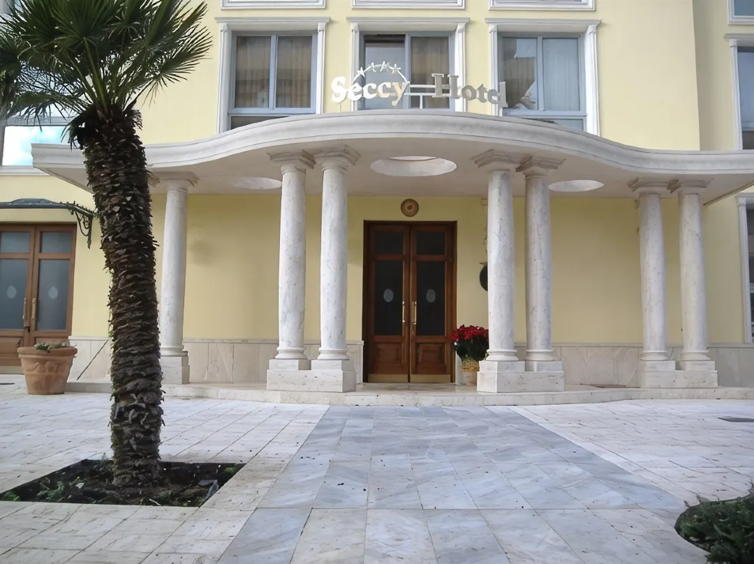 Seccy Hotel Boutique Art & Museum - Fiumicino