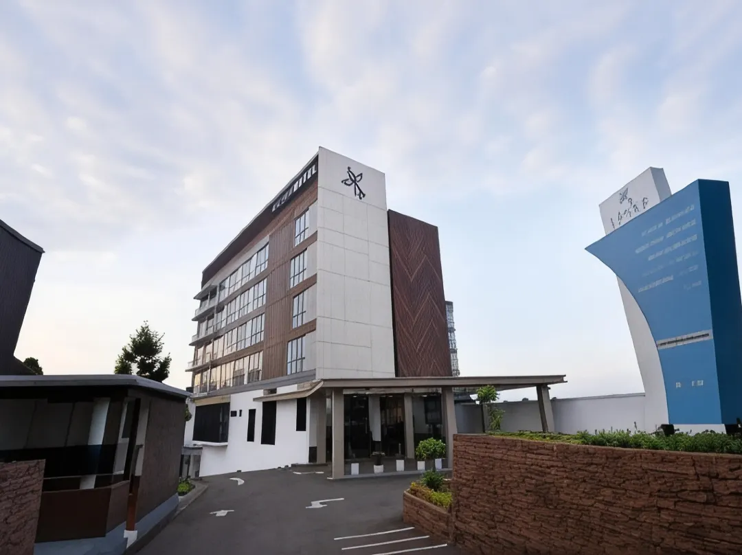 Laska Hotel Sukabumi - Sukabumi