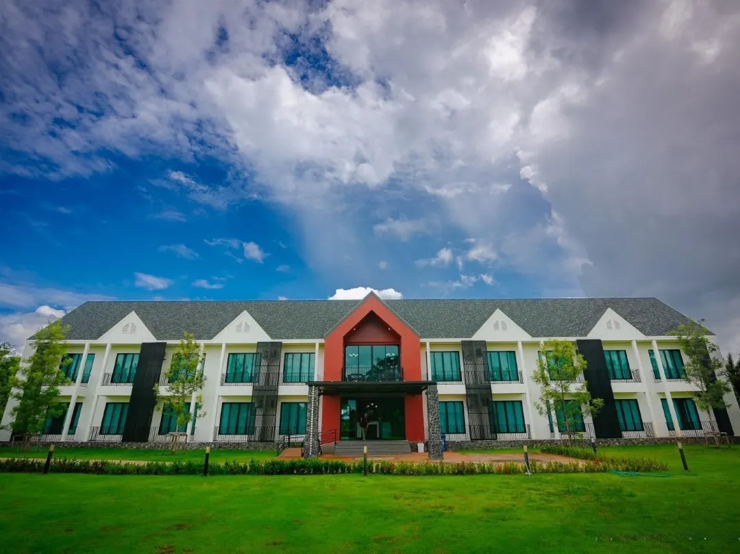 Malang Por Hotel - Thoeng District