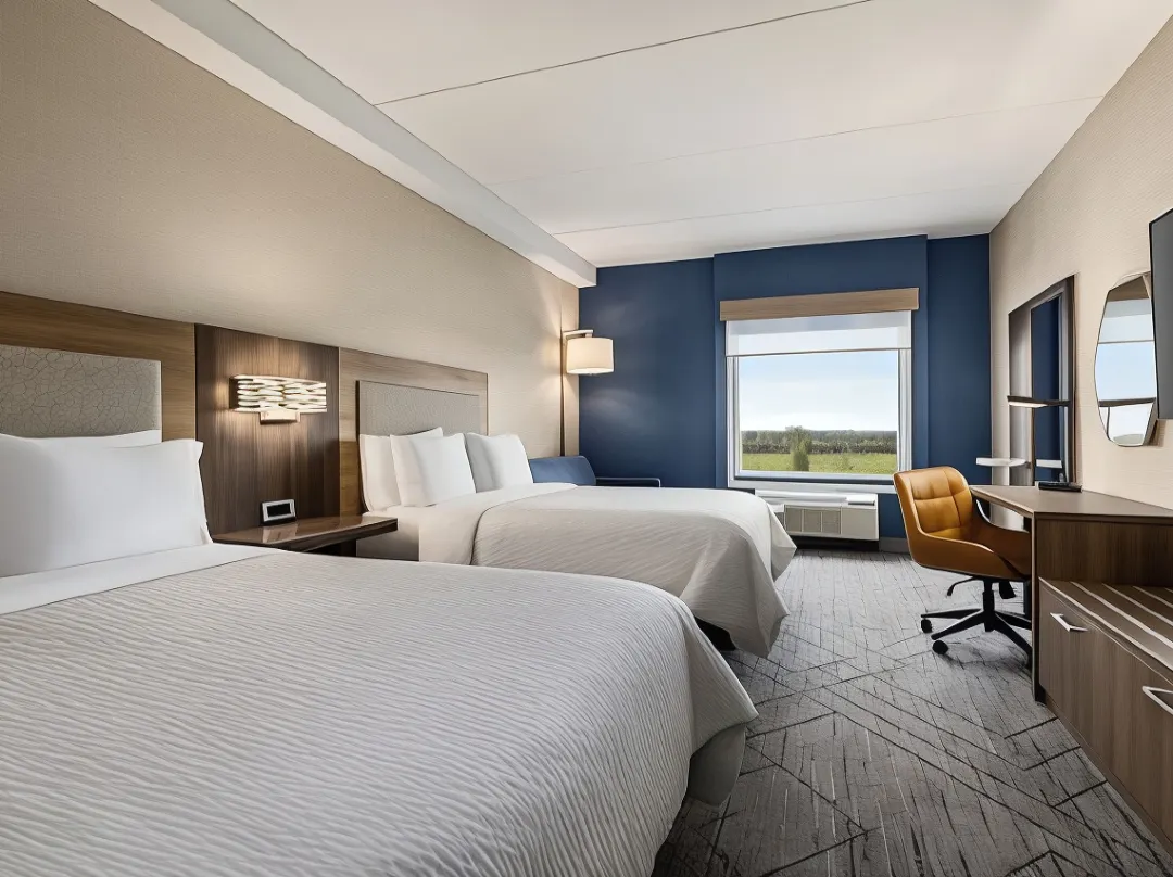 Holiday Inn Express Strathroy - Ontario