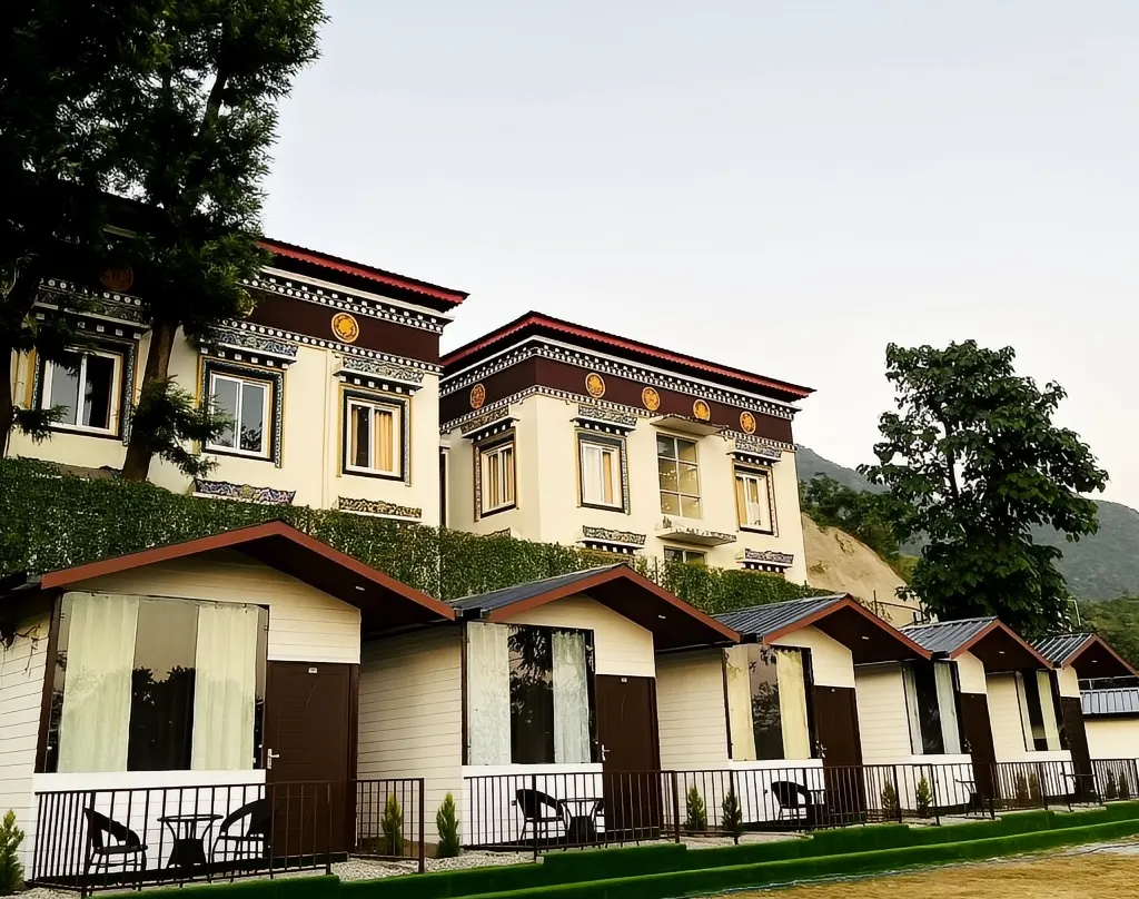 The Bluewind Resort - 데라둔
