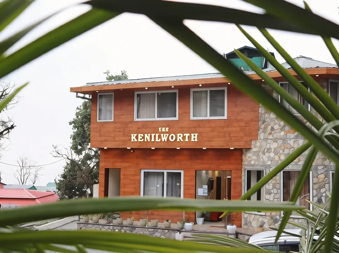The Kenilworth Mussoorie By Stotrak On Mall Road With On-site Parking - Mussoorie