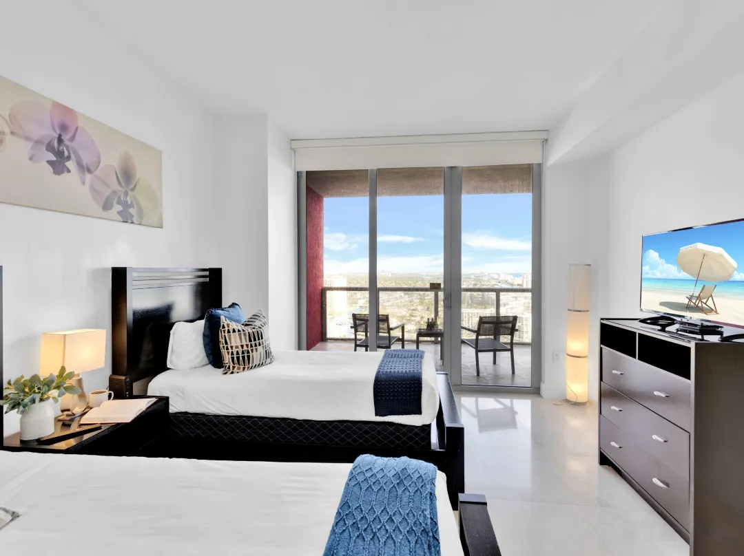 Stunning Ocean And Skyline Views With Resort Amenities - Exquisite Escape - North Miami, FL