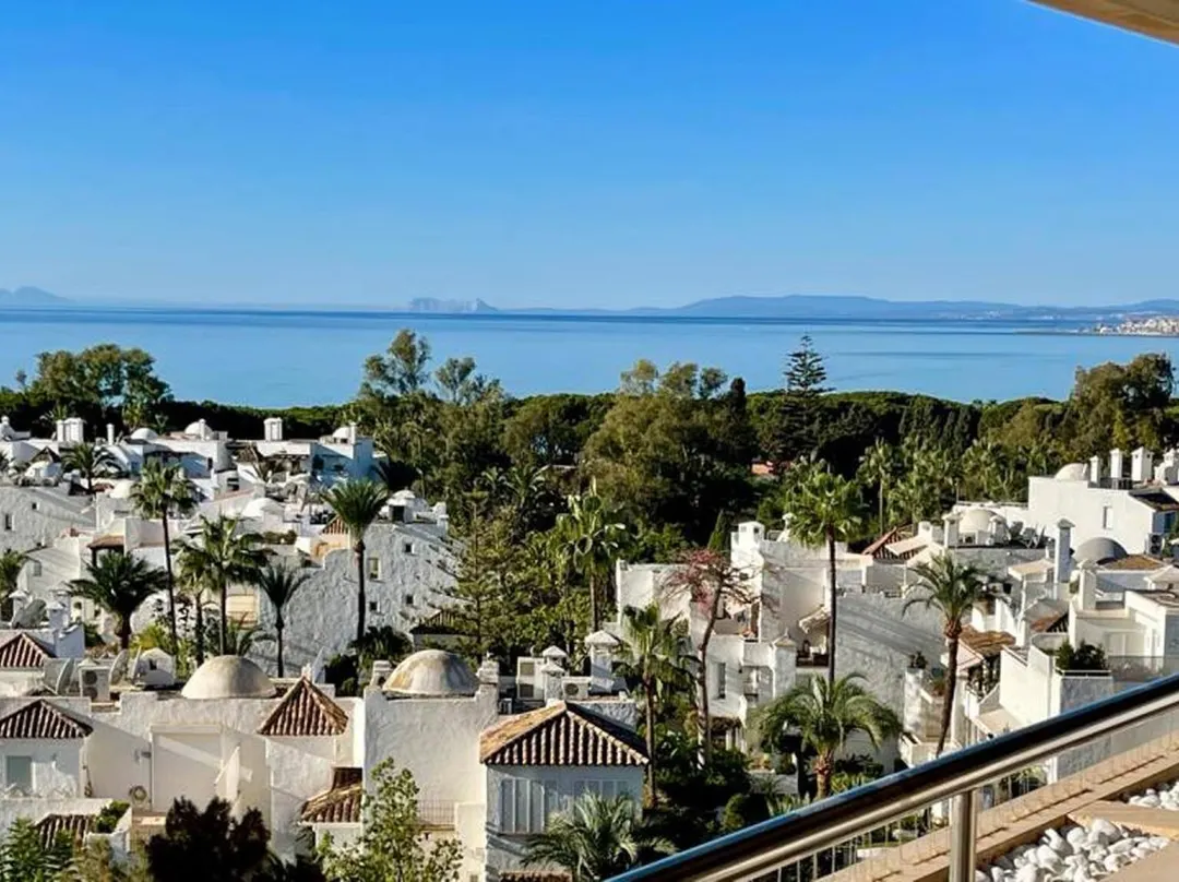 Precioso Piso Con Una Vista Maravillosa Cerca De La Playa - Puerto Banús