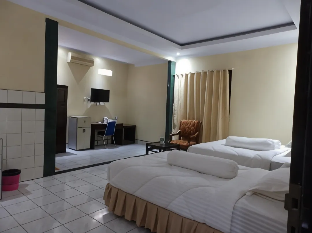 Bahari Family Hotel - Bitung