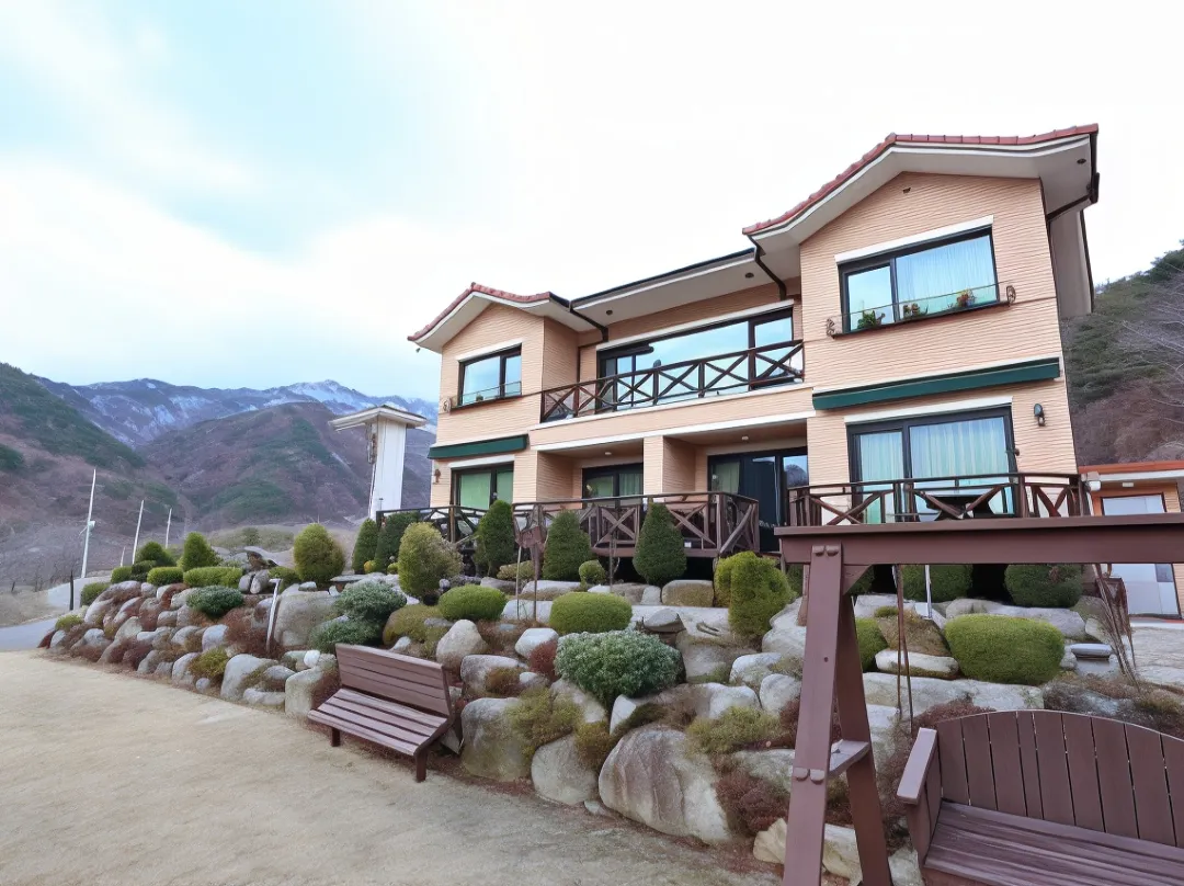 Yangyang Mulbithaneul Pension - Sokcho