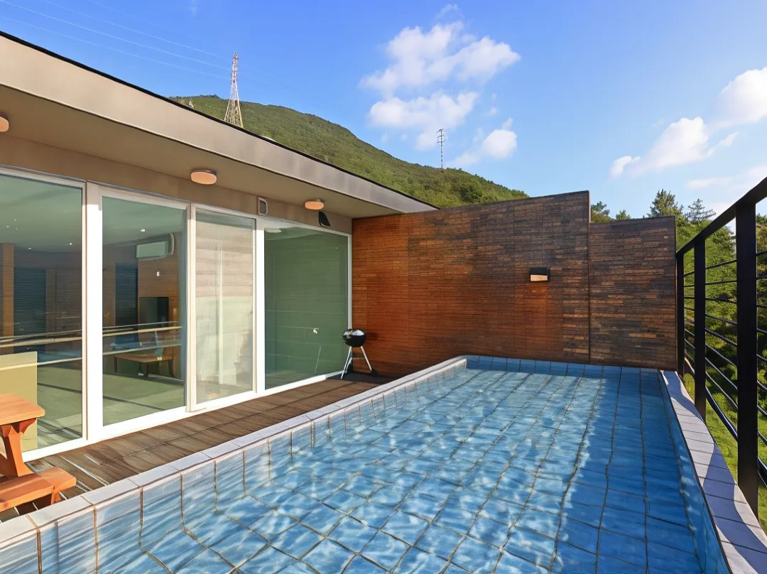 Sancheong Family Poolvilla - Namhae-gun