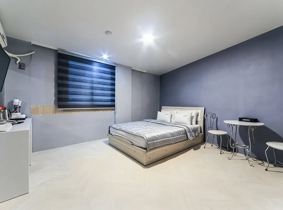 Busan Dadaepo Coza 837 - Busan