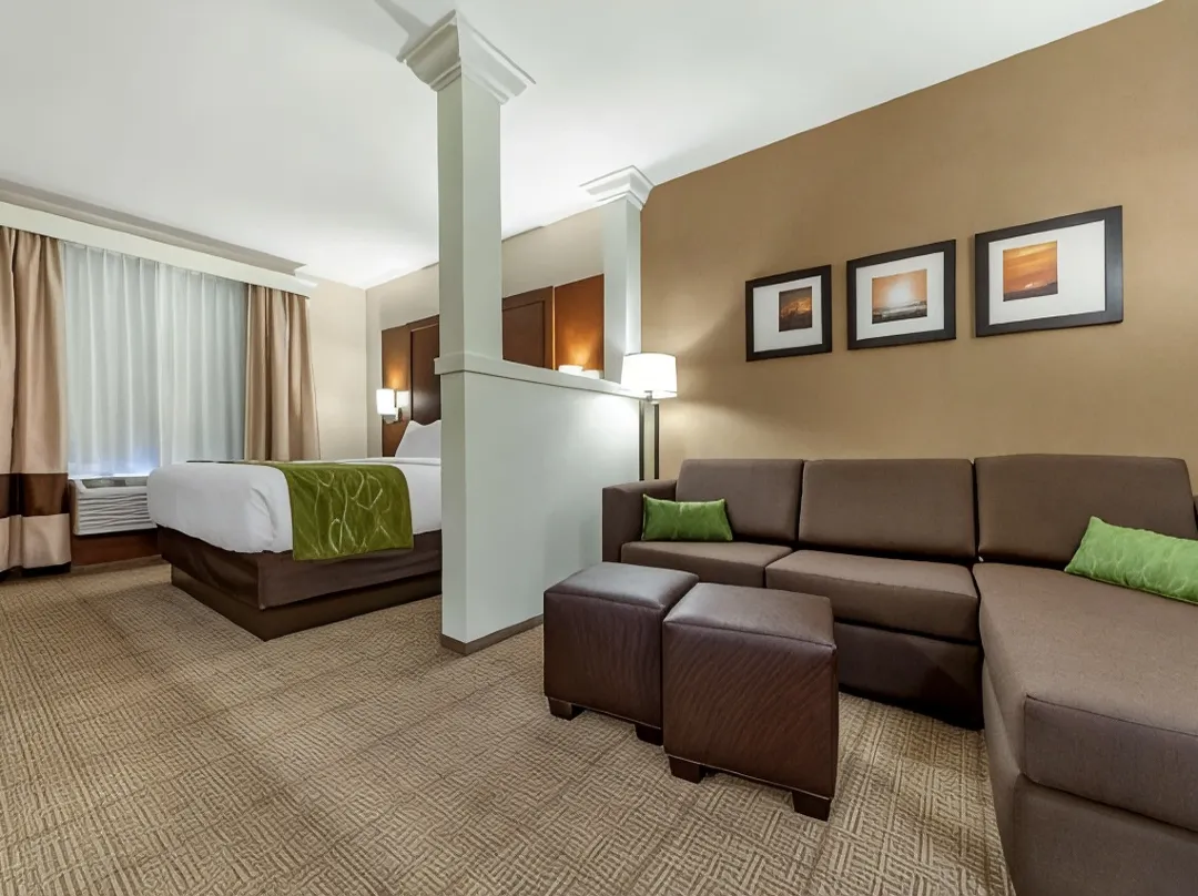 Comfort Suites - Grand Island, NE