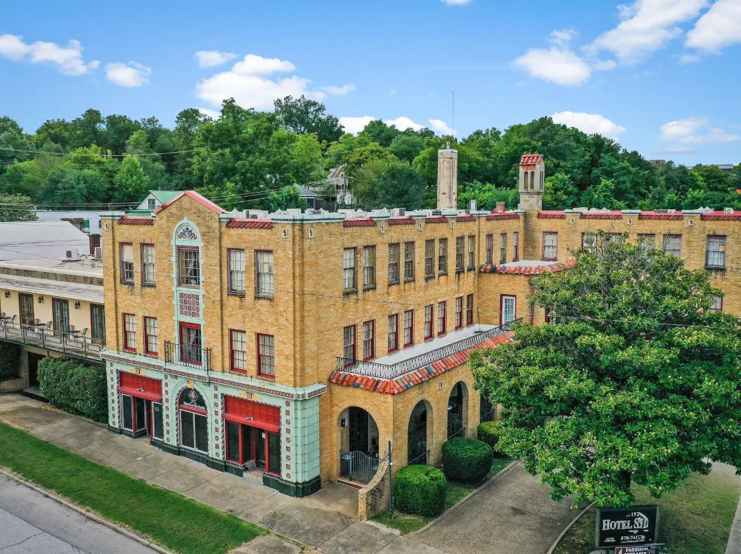 Hotel Seville - Harrison, AR