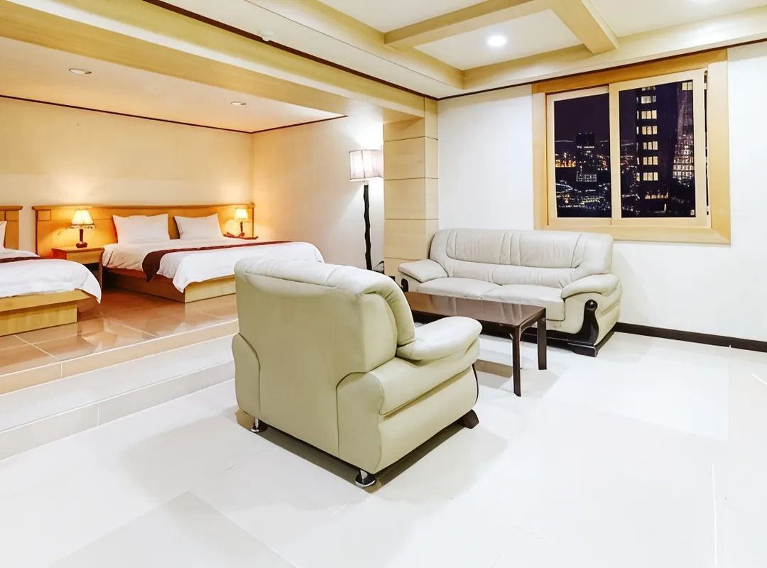 Sacheon Tourist Hotel - Namhae-gun