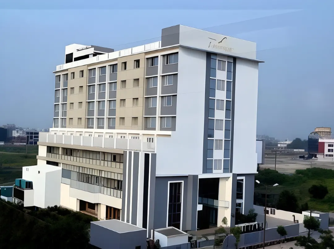 Hotel Lineage - Lucknow