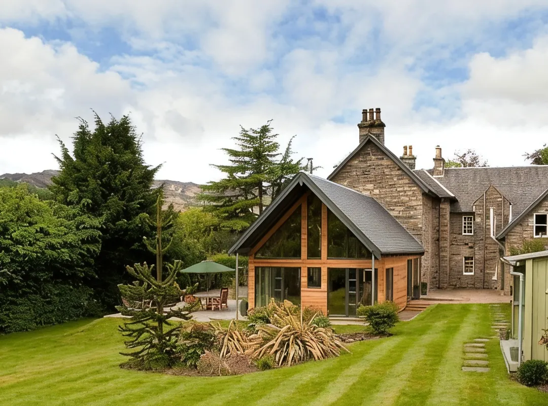 Craigatin House & Courtyard - Pitlochry