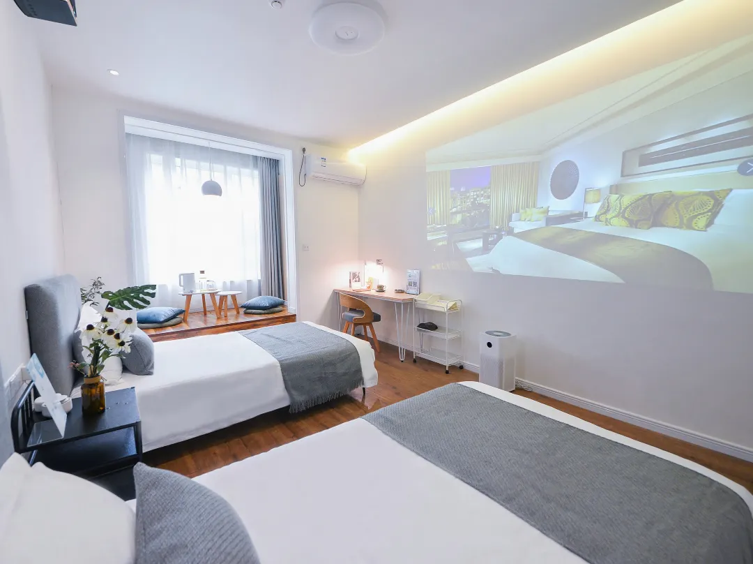 Smile Face Lane Long Time No See Youth Hostel - Chengdu