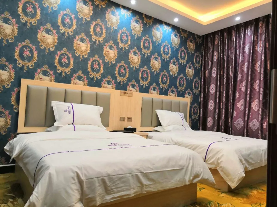 Qujing Lanyayun Theme Hotel - Qujing