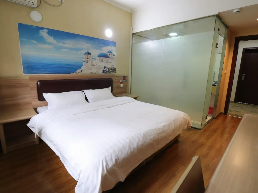 Karamay Clear Water Bay Business Hotel - Karamay