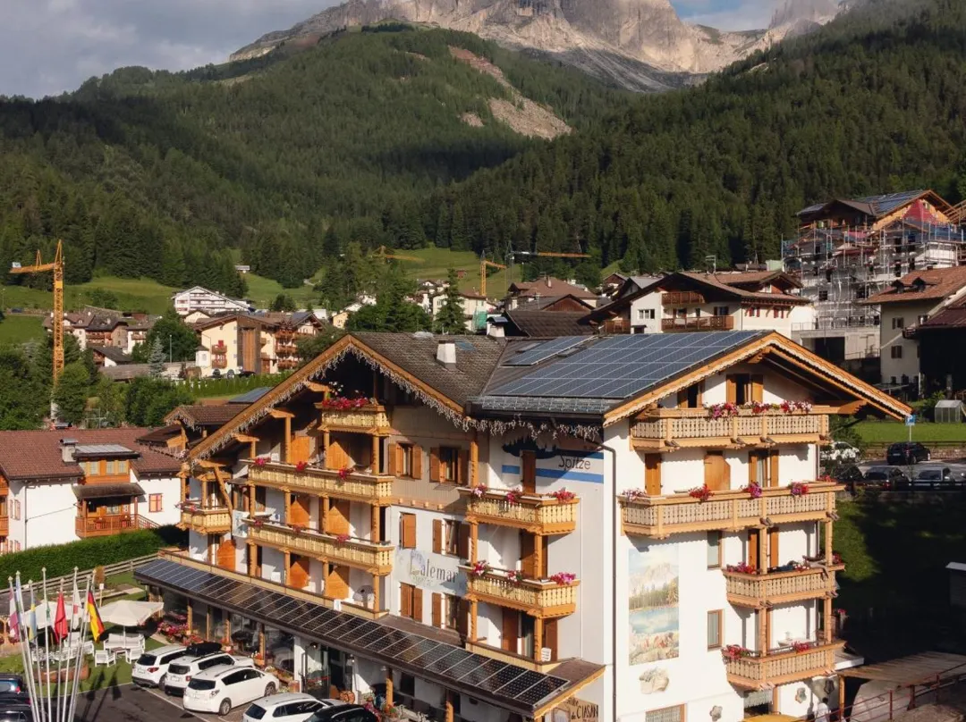 Berg Hotel Latemar Spitze - Pozza di Fassa