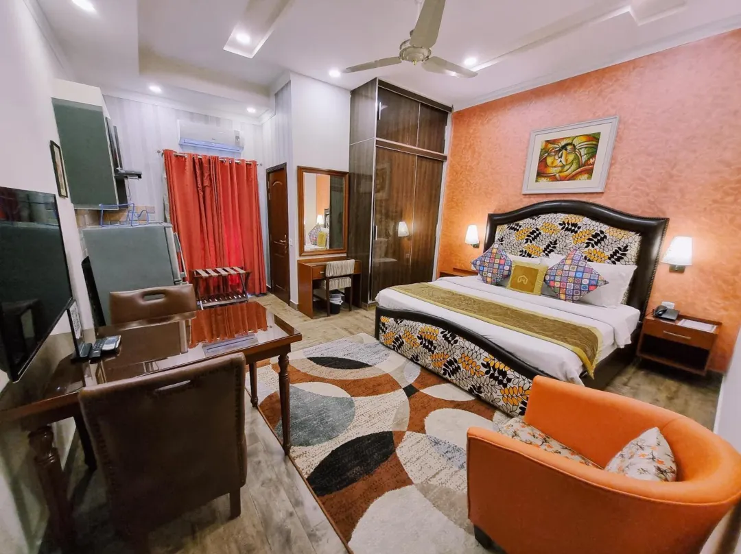 Hayyat Luxury Hotel - Lahore